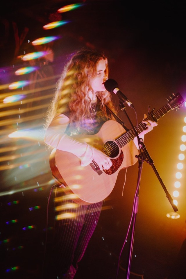 Daisy Sings - Acoustic Singer For Hire In Cornwall