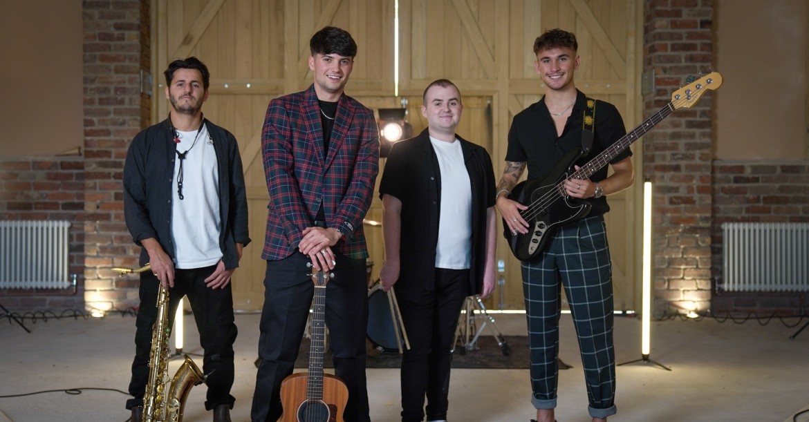 Whiskey Wood - Folk-Pop 4-Piece Band With Sax