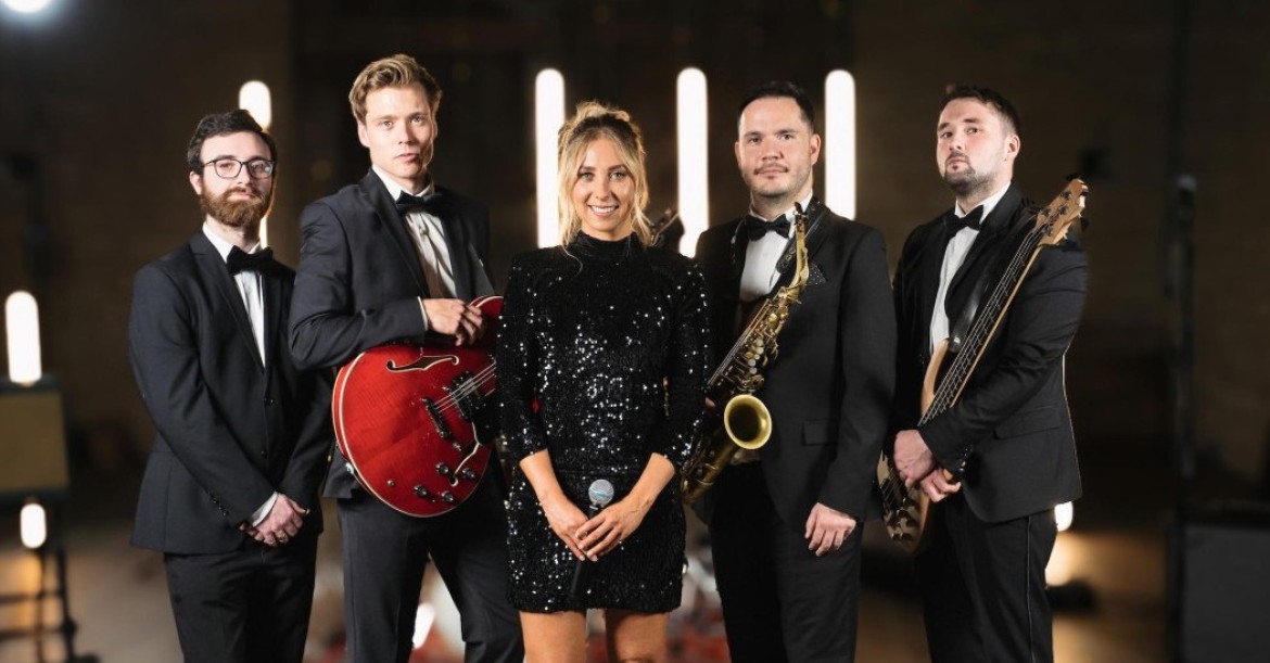 Flawless - Feel-Good 5-Piece Pop, Disco & Funk Band