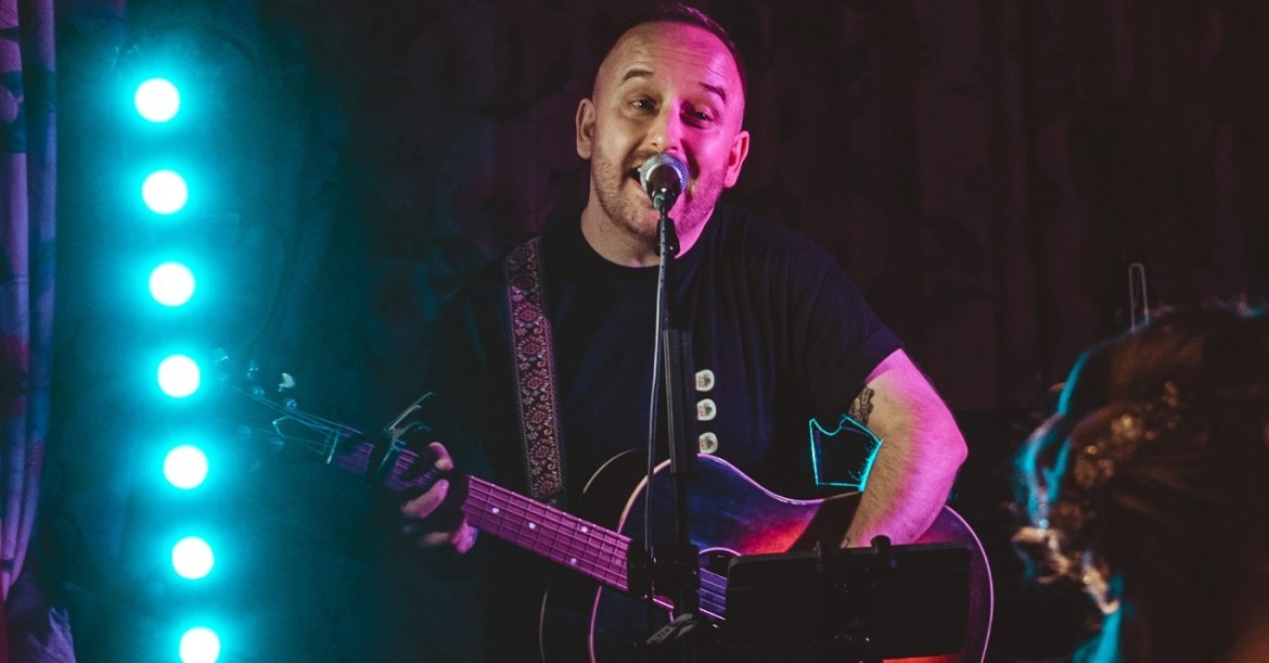 Mikey Adams - Versatile & Charismatic Soloist