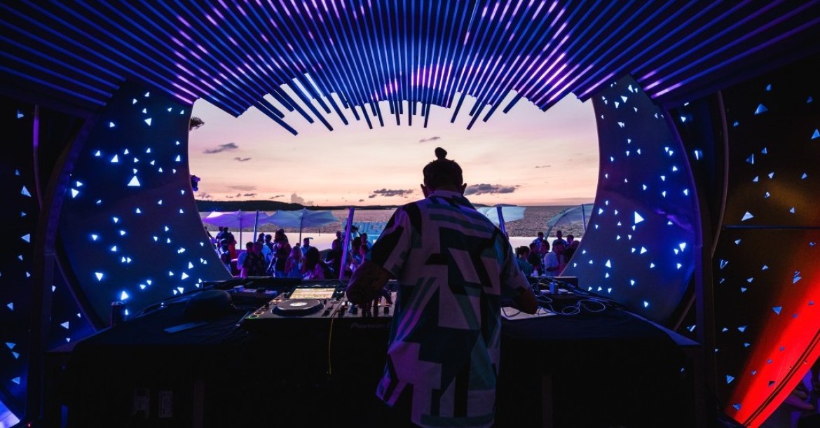 Chromebeat - Party-Starting Professional DJ